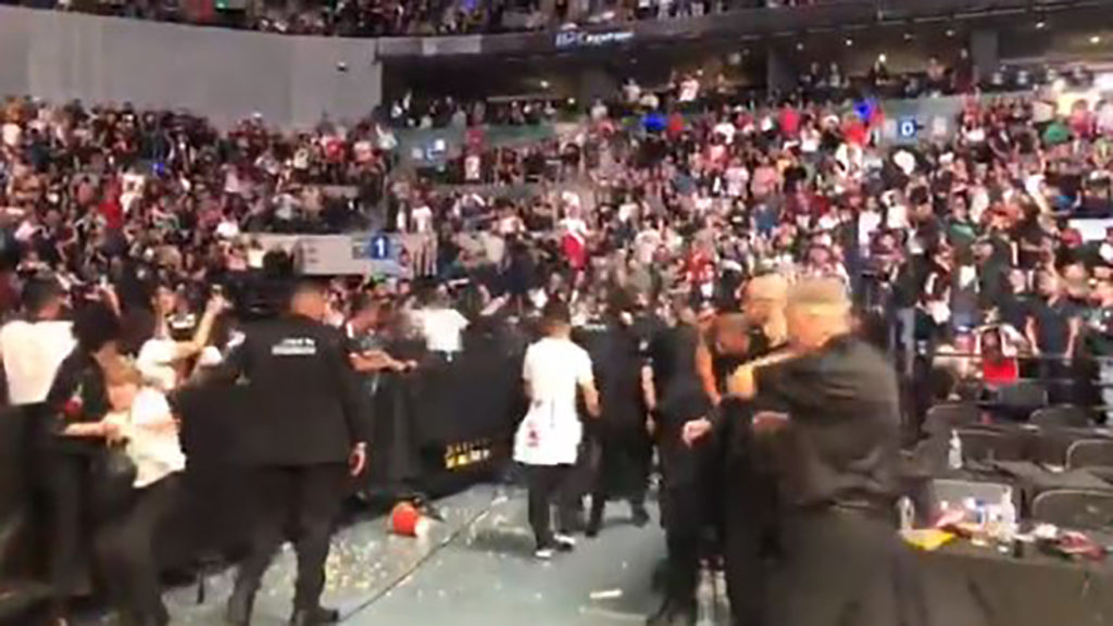 Video: Angry Fans Throwing Bottles And Popcorn After UFC Mexico Eye ...