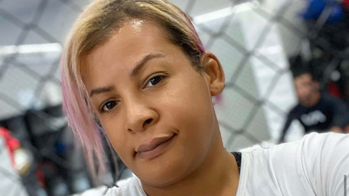 Transgender Fighter Fallon Fox Says She 'Holds The Record' For Punching ...