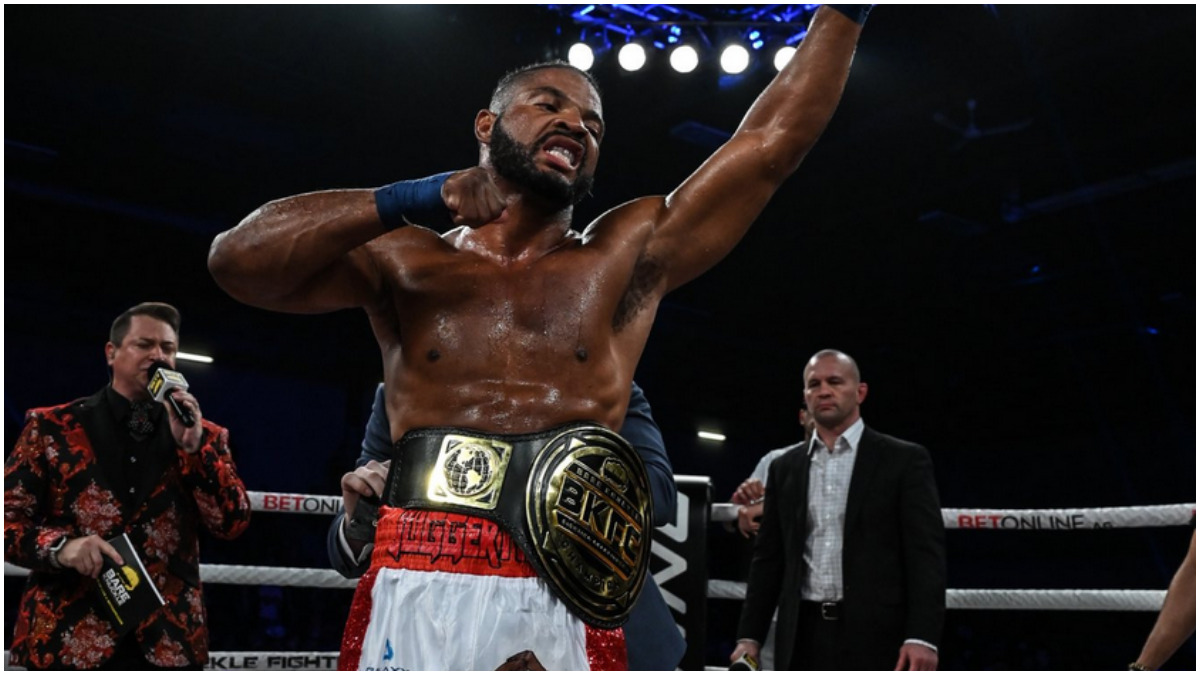 Lorenzo Hunt Defeats Joe Riggs At BKFC 24 | MiddleEasy