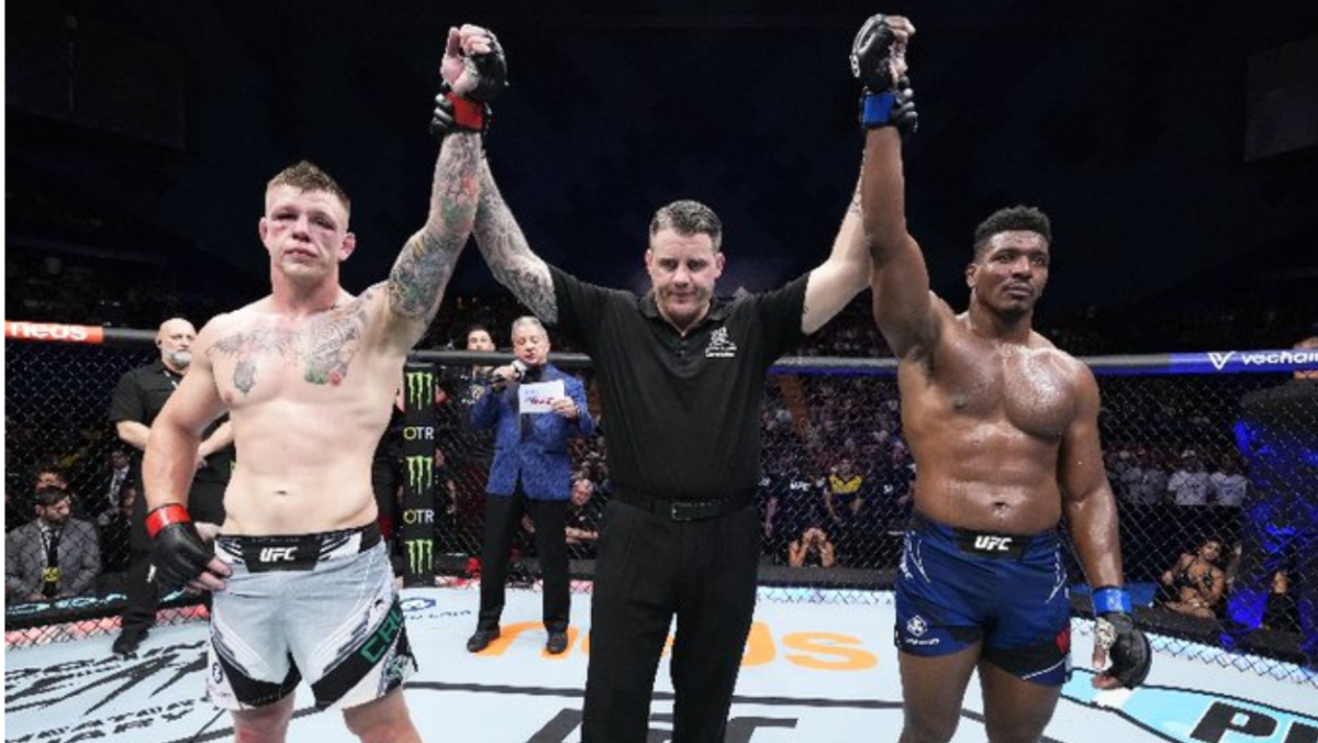 Jimmy Crute and Alonzo Menifield Fight to a Majority Draw - UFC 284 ...