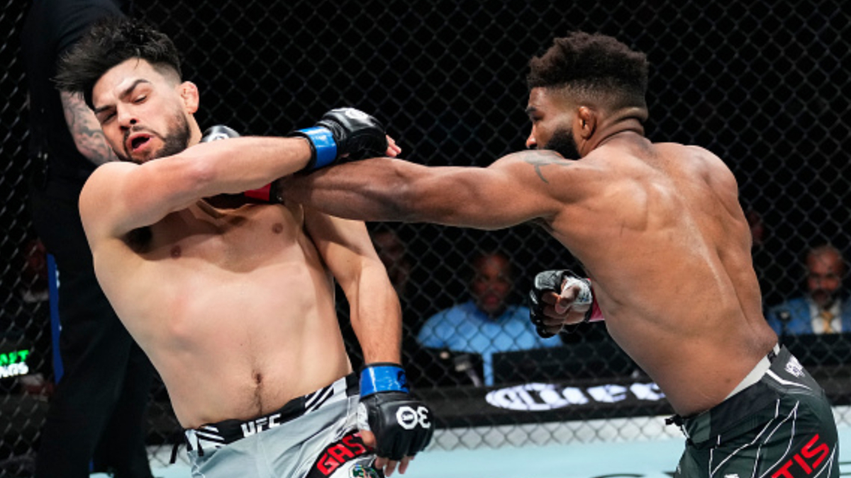 Chris Curtis Determined to Run it Back with Kelvin Gastelum After ...