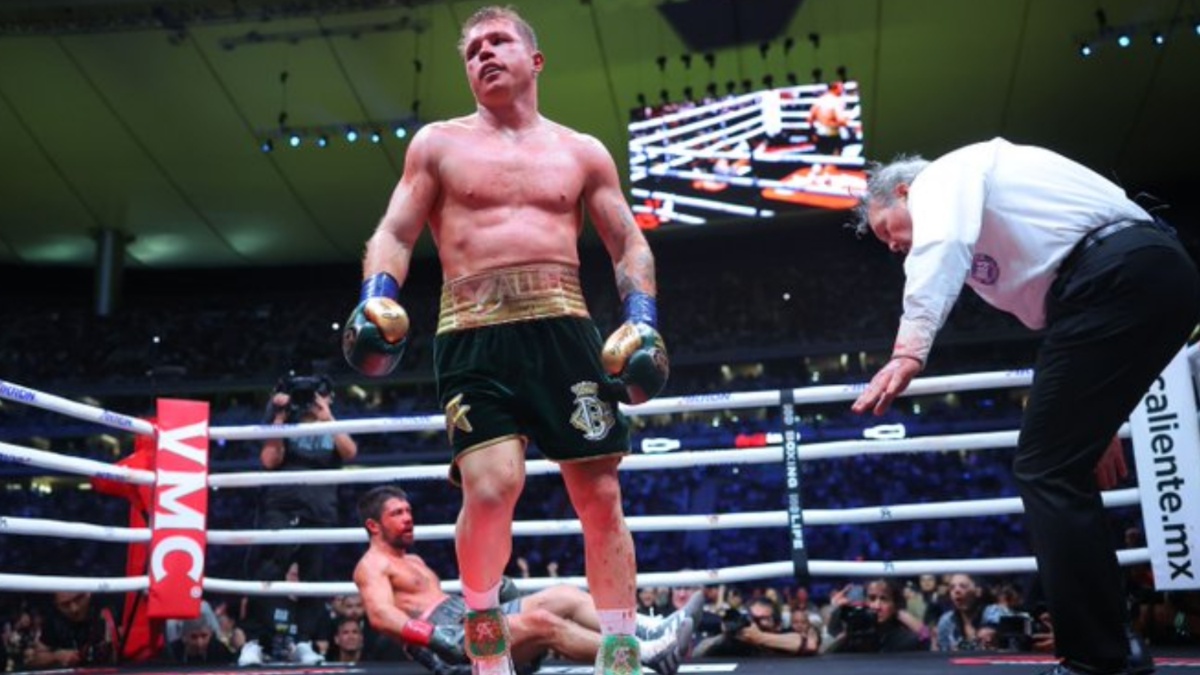 Canelo Alvarez Knocks Down John Ryder Twice on Way to Unanimous ...