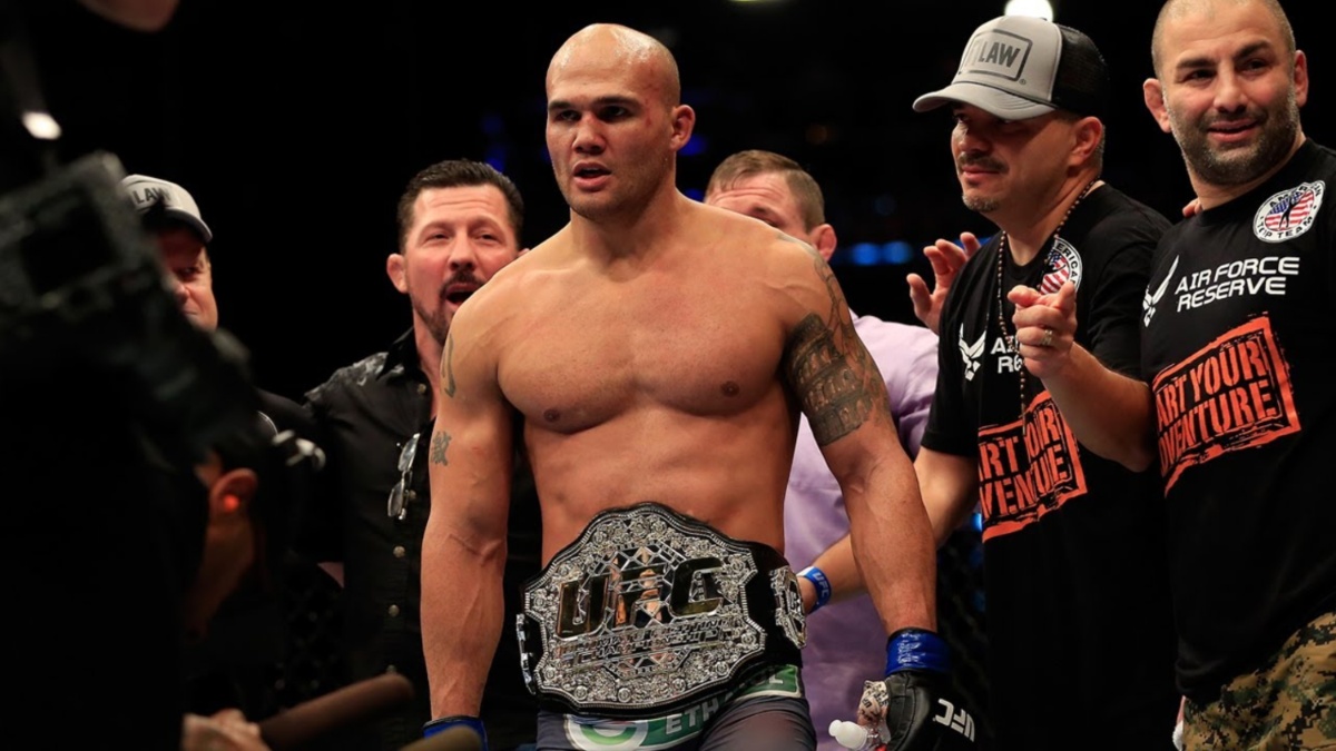 UFC Legend 'Ruthless' Robbie Lawler Set to Retire Following UFC 290 on ...
