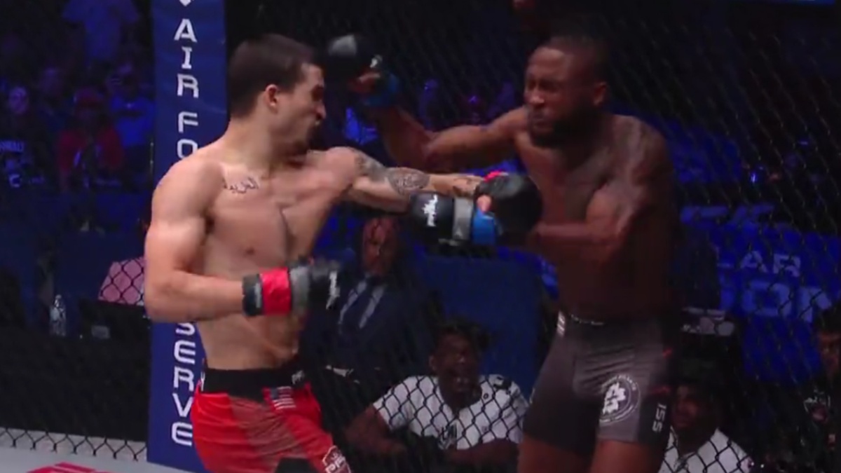 Biaggio Ali Walsh Scores Brutal First-Round Knockout of Travell Miller ...