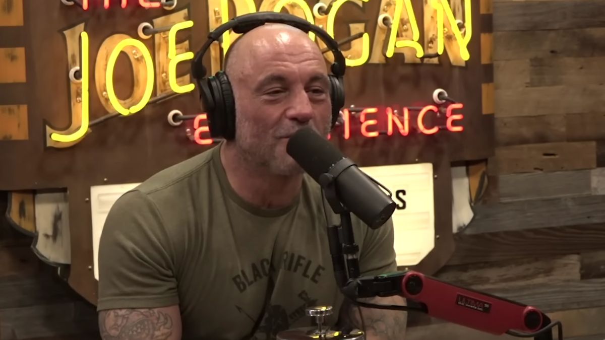 Joe Rogan Rips Transwomen Athletes For 'F**king Up Women's Sports ...