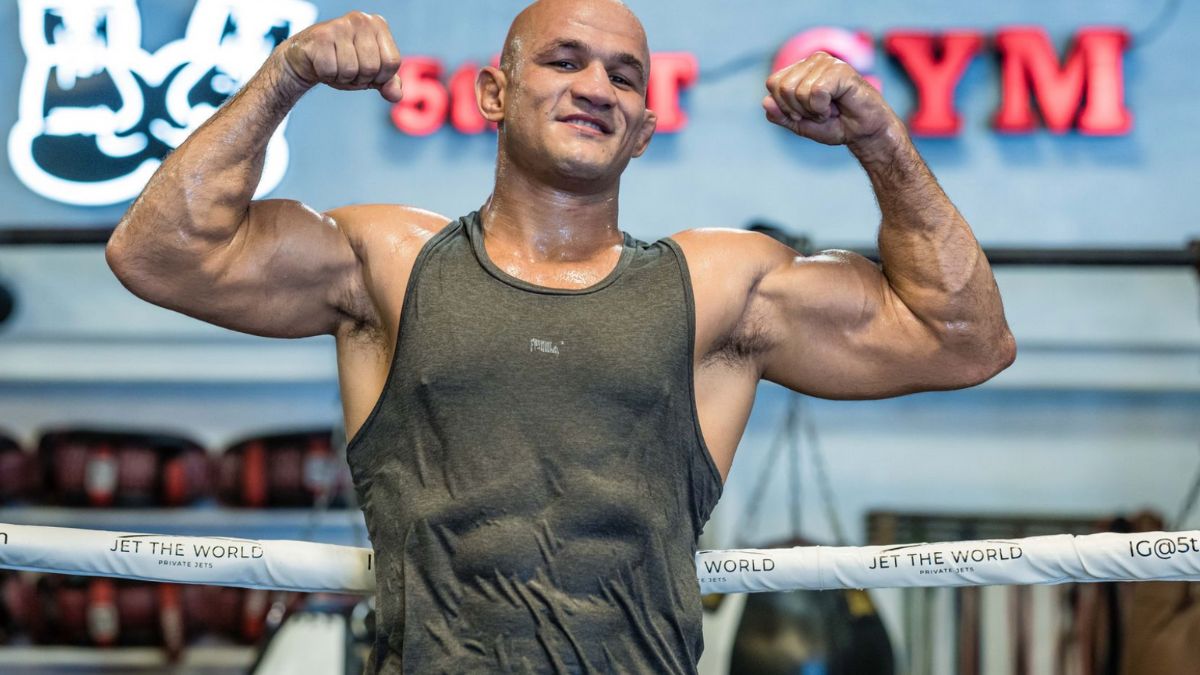 Photos: Junior Dos Santos Looks Jacked Ahead of Bareknuckle Boxing ...