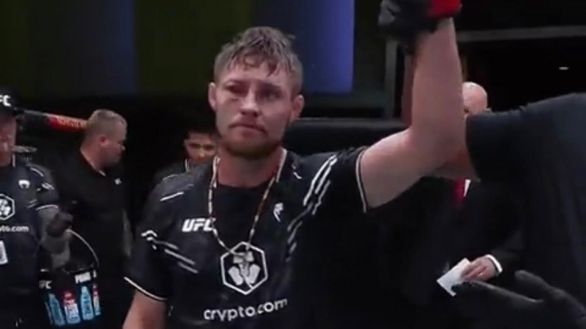 Bryce Mitchell Outgrapples Dan Ige, Wins Decision - UFC Vegas 79 ...