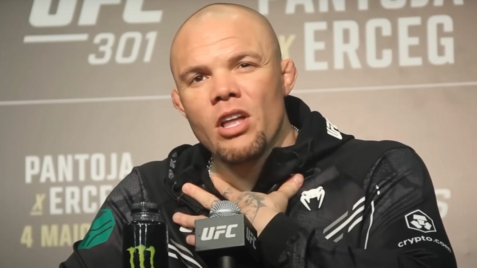 Anthony Smith 'Feels Bad' For Bruce Buffer, Accepts Alex Pereira's $50K ...