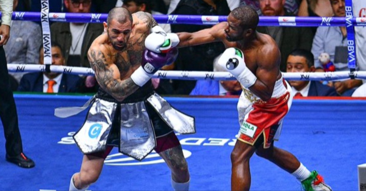 Floyd Mayweather Fires Referee Mid-Fight, Goes the Distance with John ...