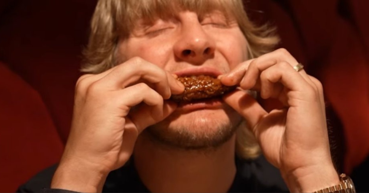 Paddy Pimblett Smashes Chicken Wing Eating Record at His Favorite ...
