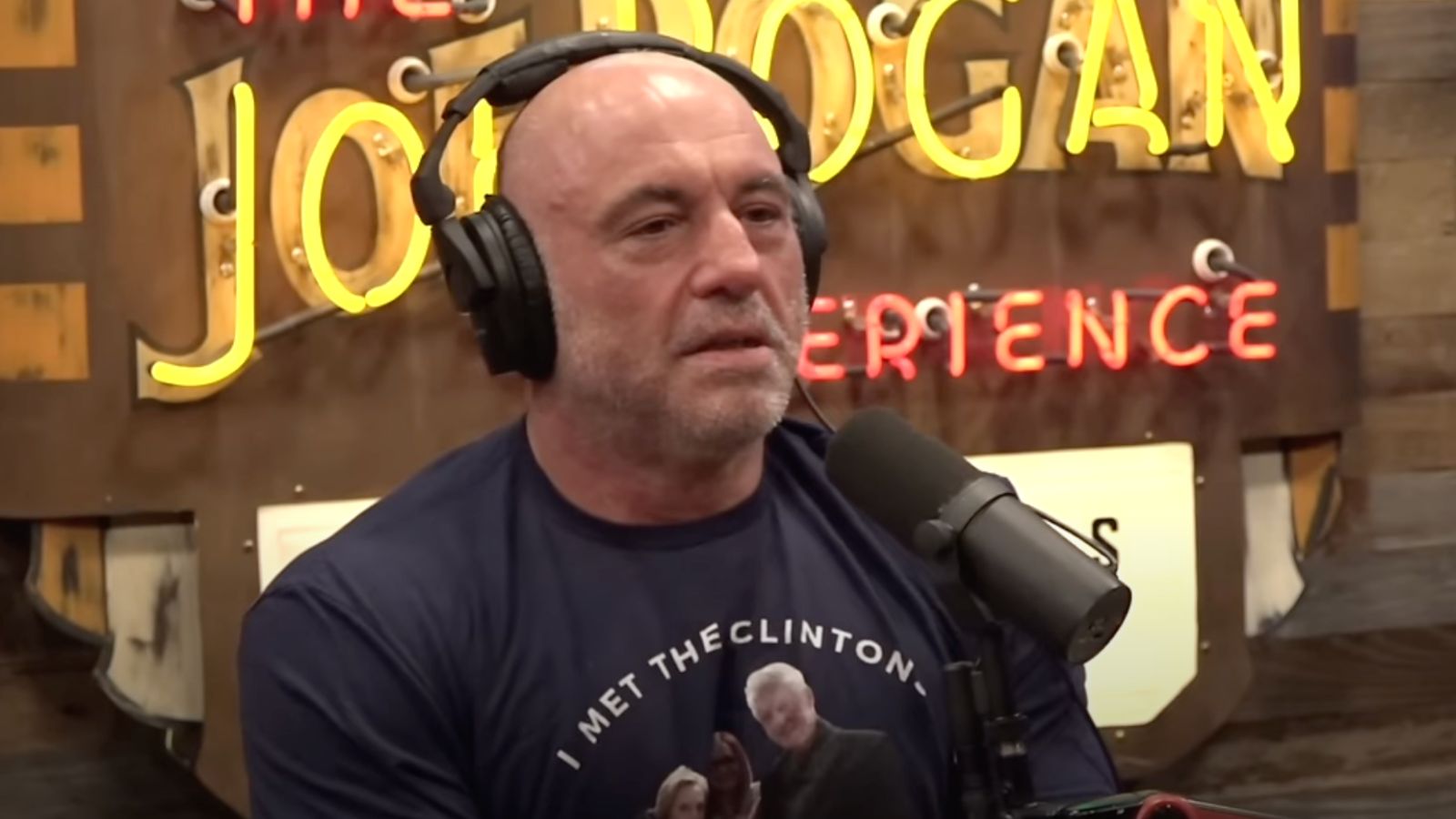 Joe Rogan Hints at Recording Podcast with Donald Trump at Mar-a-Lago as ...