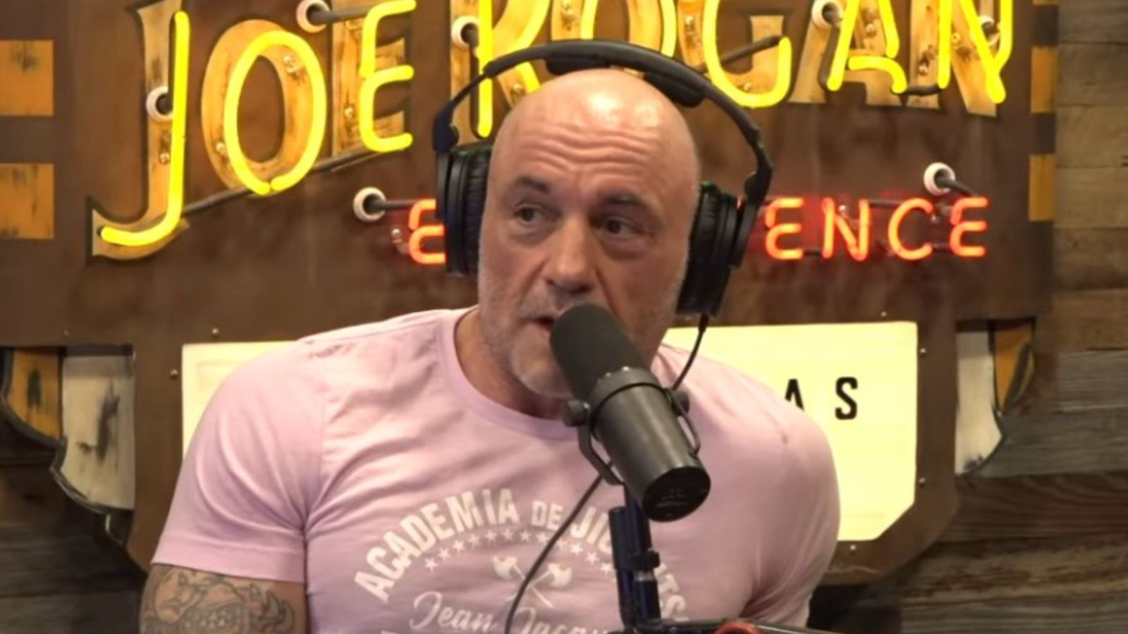 Joe Rogan Won’t Commentate UFC 315 in Toronto and Would Rather Travel ...
