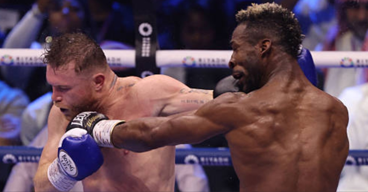 Canelo Álvarez Dominates William Scull to Become a Two-Time Undisputed ...