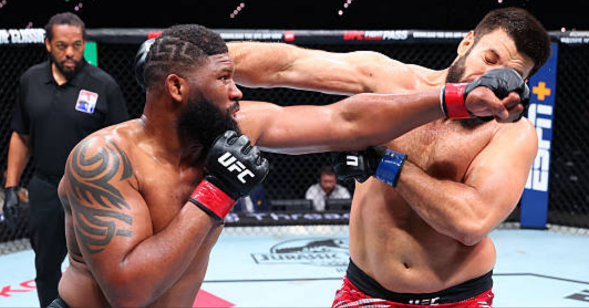 Curtis Blaydes Ekes Out Close Split Decision Victory Over Debuting ...