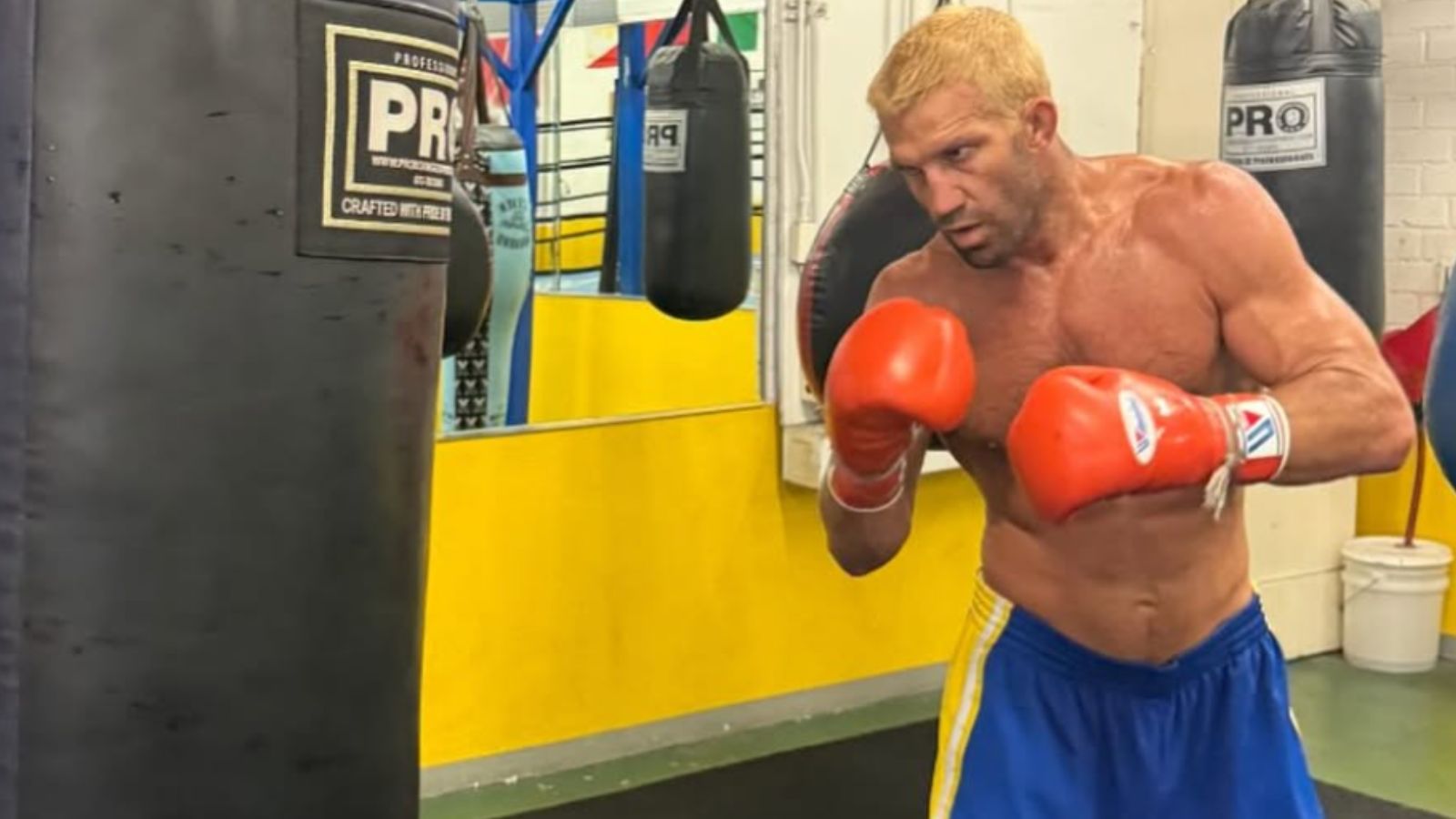 Luke Rockhold Says ‘Bareknuckle Boxing Is Not a Fight,’ Slams It as a ...