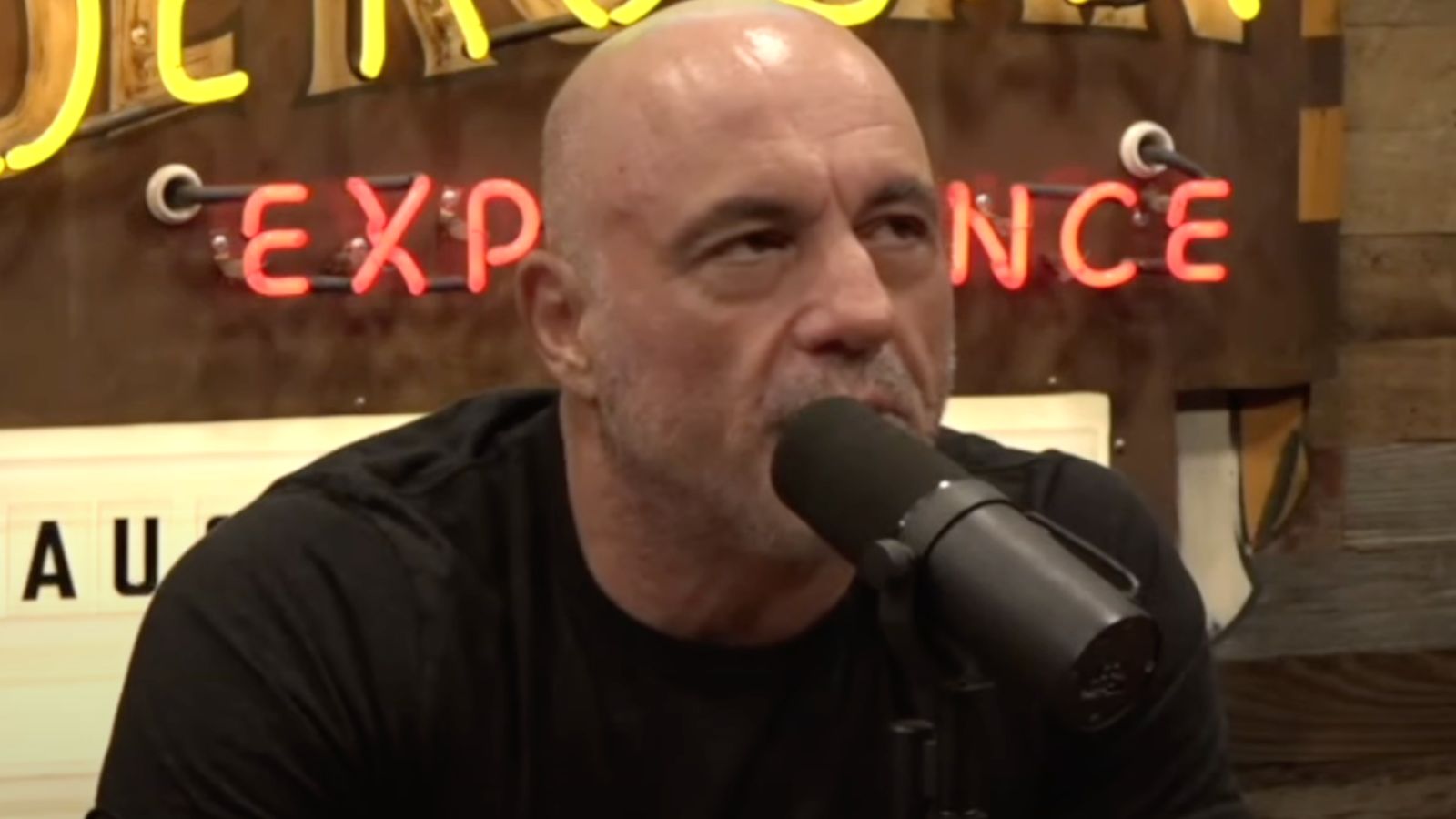 Joe Rogan Reacts in Real Time to News of Charlie Kirk’s Death During ...